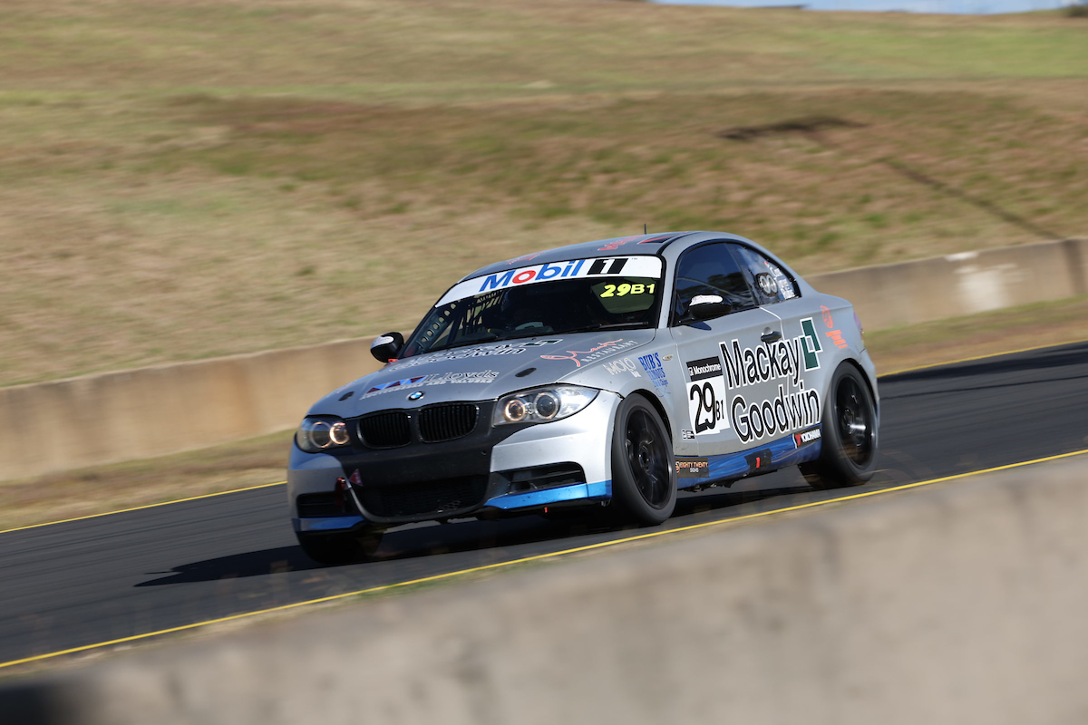 Australian Production Cars | MOBIL 1 APC DELIGHTS AT SUPER SYDNEY